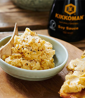 Sauce BBQ au soja et beurre aux fines herbes | Recette | Kikkoman